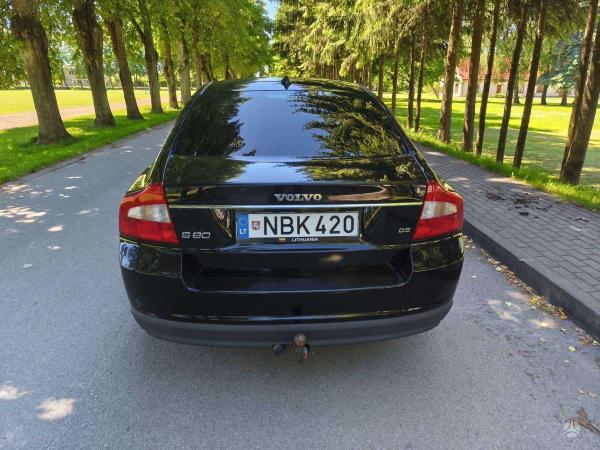 Melns Volvo S80 2007 Šakiai, ar dzinēja tilpumu 2.40 L un nobraukumu 262 tūkst. km par 3500 €, foto 7 vietnē AUTOMOTO.COM.LV