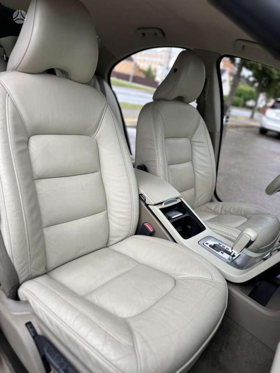Melns Volvo S80 2007 Šauļi, ar dzinēja tilpumu 2.40 L un nobraukumu 317 tūkst. km par 4250 €, foto 28 vietnē AUTOMOTO.COM.LV