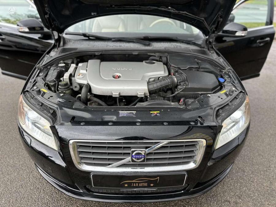 Melns Volvo S80 2007 Šauļi, ar dzinēja tilpumu 2.40 L un nobraukumu 317 tūkst. km par 4250 €, foto 33 vietnē AUTOMOTO.COM.LV
