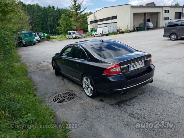 Черный Вольво С80 2007 в Таллин, объемом двигателя 4.40 л и пробегом 412 тыс. км за 8800 €, фото 6 на AUTOMOTO.COM.LV