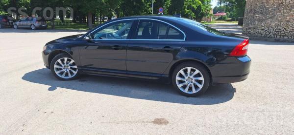 Melns Volvo S80 2007 Rēzekne, ar dzinēja tilpumu 2.40 L un nobraukumu 275 tūkst. km par 4799 €, foto 1 vietnē AUTOMOTO.COM.LV
