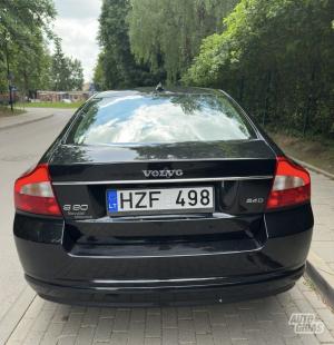Black Volvo S80 2007 in Vilnius, with an engine capacity of 2.40 L and mileage of 410 thousand km for 2400 €, photo 6 on AUTOMOTO.COM.LV