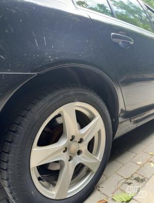 Black Volvo S80 2007 in Vilnius, with an engine capacity of 2.40 L and mileage of 410 thousand km for 2400 €, photo 10 on AUTOMOTO.COM.LV