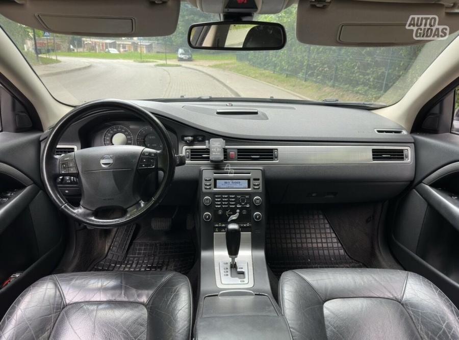 Black Volvo S80 2007 in Vilnius, with an engine capacity of 2.40 L and mileage of 410 thousand km for 2400 €, photo 13 on AUTOMOTO.COM.LV