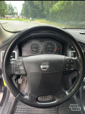 Black Volvo S80 2007 in Vilnius, with an engine capacity of 2.40 L and mileage of 410 thousand km for 2400 €, photo 15 on AUTOMOTO.COM.LV