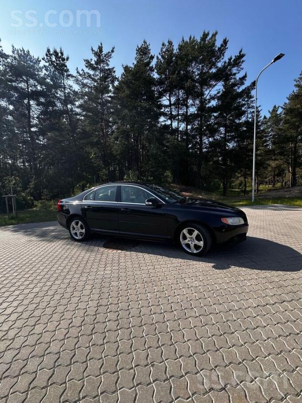 Melns Volvo S80 2007 Rīga, ar dzinēja tilpumu 2.40 L un nobraukumu 259 tūkst. km par 3350 €, foto 3 vietnē AUTOMOTO.COM.LV