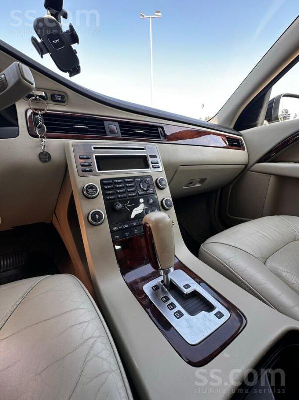 Melns Volvo S80 2007 Rīga, ar dzinēja tilpumu 2.40 L un nobraukumu 259 tūkst. km par 3350 €, foto 6 vietnē AUTOMOTO.COM.LV