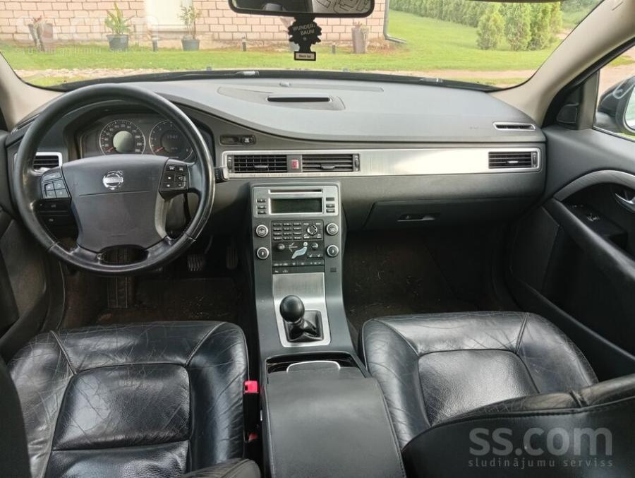 Black Volvo S80 2007 in Madona, with an engine capacity of 2.40 L and mileage of 527 thousand km for 2100 €, photo 6 on AUTOMOTO.COM.LV