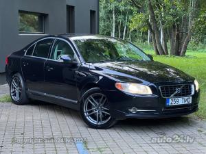 Black Volvo S80 2007 in Tallinn, with an engine capacity of 2.40 L and mileage of 354 thousand km for 4999 €, photo 19 on AUTOMOTO.COM.LV
