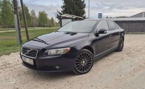 Melns Volvo S80 2007 Šauļi, ar dzinēja tilpumu 2.40 L un nobraukumu 450 tūkst. km par 1600 €, foto  vietnē AUTOMOTO.COM.LV