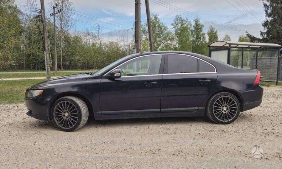 Melns Volvo S80 2007 Šauļi, ar dzinēja tilpumu 2.40 L un nobraukumu 450 tūkst. km par 1600 €, foto 6 vietnē AUTOMOTO.COM.LV