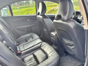 Melns Volvo S80 2007 Narva, ar dzinēja tilpumu 2.40 L un nobraukumu 519 tūkst. km par 2100 €, foto 6 vietnē AUTOMOTO.COM.LV