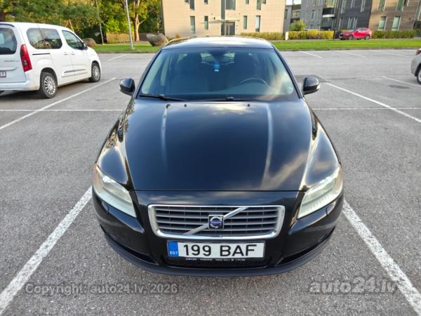 Black Volvo S80 2007 in Tartu, with an engine capacity of 2.50 L and mileage of 362 thousand km for 1999 €, photo 4 on AUTOMOTO.COM.LV