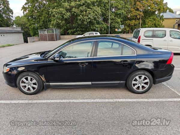 Black Volvo S80 2007 in Tartu, with an engine capacity of 2.50 L and mileage of 362 thousand km for 1999 €, photo 6 on AUTOMOTO.COM.LV