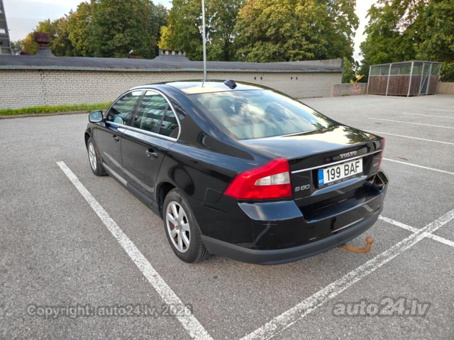 Melns Volvo S80 2007 Tartu, ar dzinēja tilpumu 2.50 L un nobraukumu 362 tūkst. km par 1999 €, foto 7 vietnē AUTOMOTO.COM.LV
