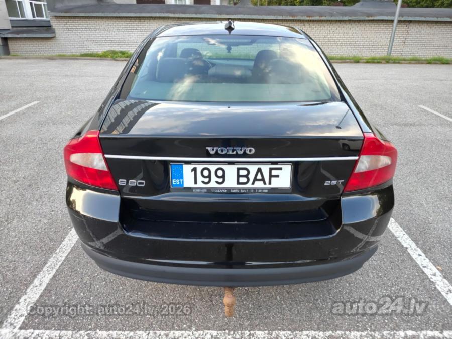 Melns Volvo S80 2007 Tartu, ar dzinēja tilpumu 2.50 L un nobraukumu 362 tūkst. km par 1999 €, foto 8 vietnē AUTOMOTO.COM.LV