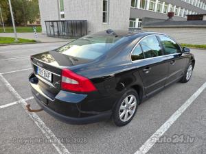 Melns Volvo S80 2007 Tartu, ar dzinēja tilpumu 2.50 L un nobraukumu 362 tūkst. km par 1999 €, foto 9 vietnē AUTOMOTO.COM.LV