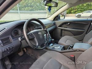 Melns Volvo S80 2007 Tartu, ar dzinēja tilpumu 2.50 L un nobraukumu 362 tūkst. km par 1999 €, foto 12 vietnē AUTOMOTO.COM.LV