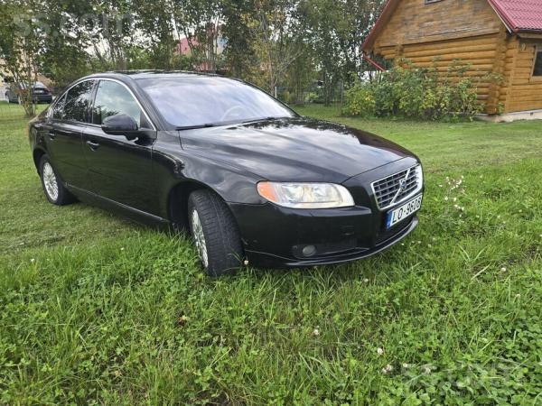 Вольво С80 2007 в Резекне на AUTOMOTO.COM.LV Черный Вольво С80 2007 в Резекне, объемом двигателя 2.40 л и пробегом 0 тыс. км за 3500 €, фото 3 на AUTOMOTO.COM.LV