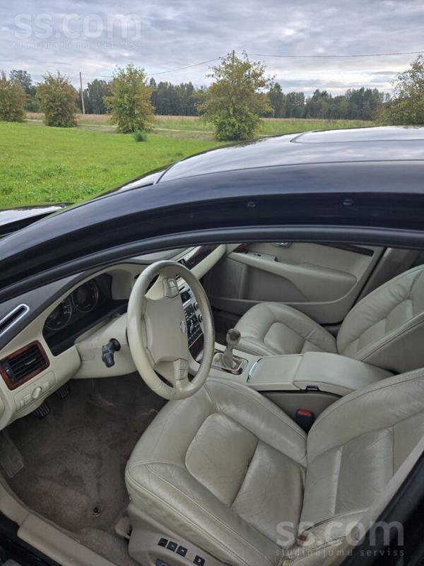 Вольво С80 2007 в Резекне на AUTOMOTO.COM.LV Черный Вольво С80 2007 в Резекне, объемом двигателя 2.40 л и пробегом 0 тыс. км за 3500 €, фото 9 на AUTOMOTO.COM.LV