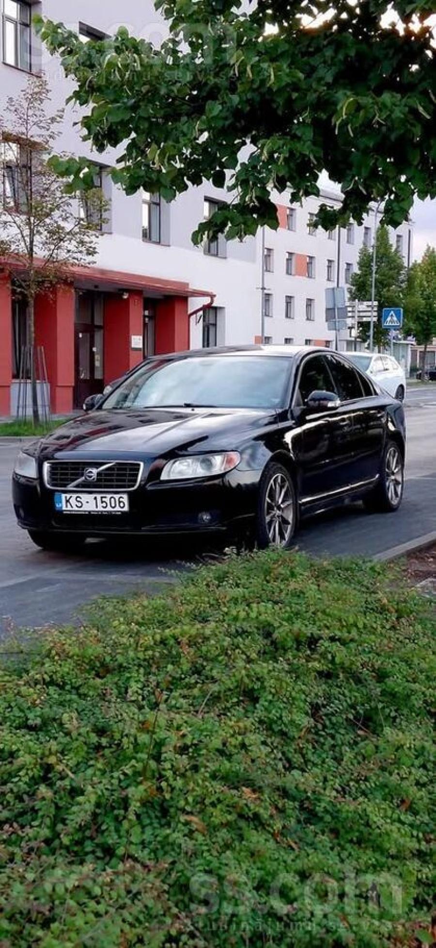 Melns Volvo S80 2007 Rīga, ar dzinēja tilpumu 2.40 L un nobraukumu 467 tūkst. km par 3200 €, foto 1 vietnē AUTOMOTO.COM.LV