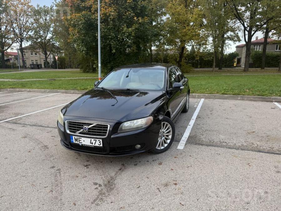 Melns Volvo S80 2007 Jelgava, ar dzinēja tilpumu 2.40 L un nobraukumu 429 tūkst. km par 2000 €, foto 1 vietnē AUTOMOTO.COM.LV