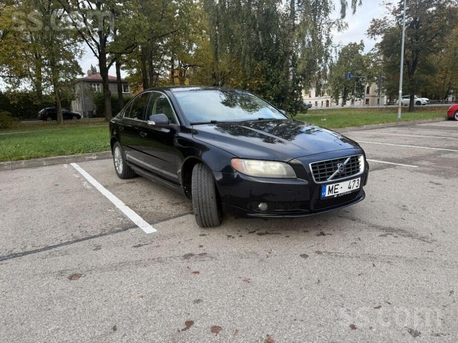 Melns Volvo S80 2007 Jelgava, ar dzinēja tilpumu 2.40 L un nobraukumu 429 tūkst. km par 2000 €, foto 8 vietnē AUTOMOTO.COM.LV