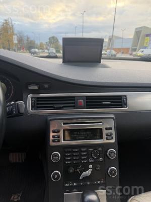 Melns Volvo S80 2007 Jelgava, ar dzinēja tilpumu 2.40 L un nobraukumu 429 tūkst. km par 2000 €, foto 10 vietnē AUTOMOTO.COM.LV