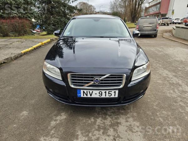Black Volvo S80 2008 in Jekabpils, with an engine capacity of 2.40 L and mileage of 0 thousand km for 4490 €, photo 2 on AUTOMOTO.COM.LV