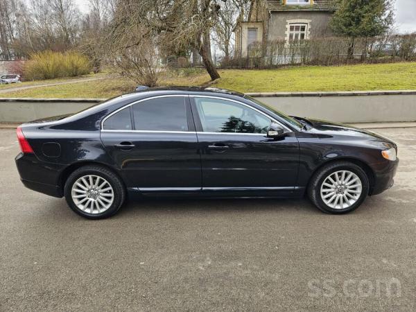 Black Volvo S80 2008 in Jekabpils, with an engine capacity of 2.40 L and mileage of 0 thousand km for 4490 €, photo 5 on AUTOMOTO.COM.LV
