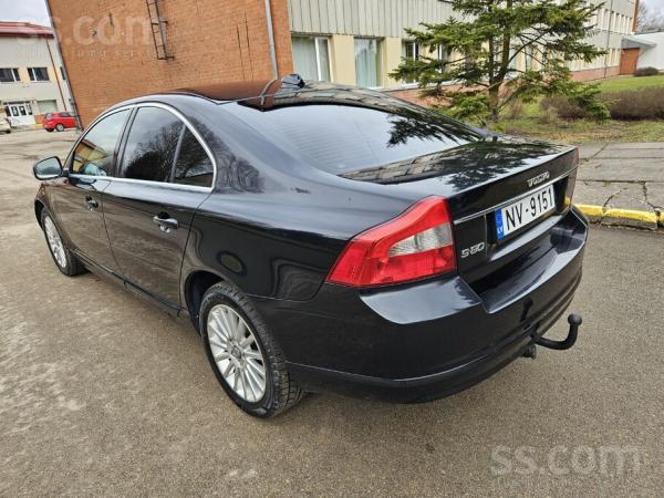 Black Volvo S80 2008 in Jekabpils, with an engine capacity of 2.40 L and mileage of 0 thousand km for 4490 €, photo 8 on AUTOMOTO.COM.LV
