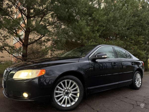 Melns Volvo S80 2008 Kauņa, ar dzinēja tilpumu 2.40 L un nobraukumu 325 tūkst. km par 2850 €, foto 1 vietnē AUTOMOTO.COM.LV