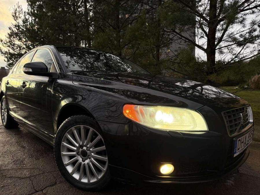 Black Volvo S80 2008 in Kaunas, with an engine capacity of 2.40 L and mileage of 325 thousand km for 2850 €, photo 11 on AUTOMOTO.COM.LV