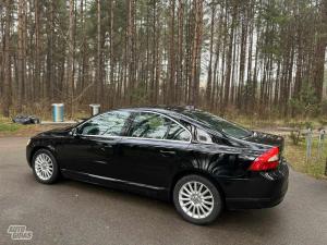 Black Volvo S80 2008 in Vilnius, with an engine capacity of 3.20 L and mileage of 300 thousand km for 2499 €, photo 7 on AUTOMOTO.COM.LV