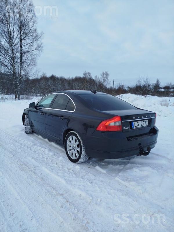 Black Volvo S80 2008 in Rezekne, with an engine capacity of 2.00 L and mileage of 374 thousand km for 3300 €, photo 4 on AUTOMOTO.COM.LV