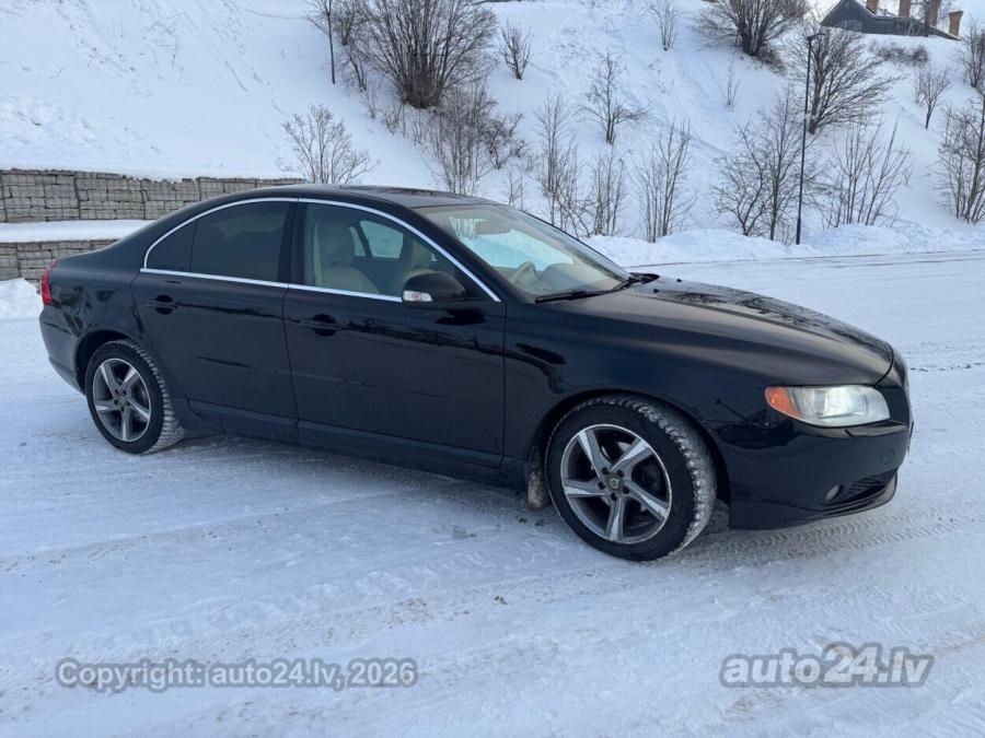 Melns Volvo S80 2008 Rakvere, ar dzinēja tilpumu 2.40 L un nobraukumu 352 tūkst. km par 5200 €, foto 6 vietnē AUTOMOTO.COM.LV
