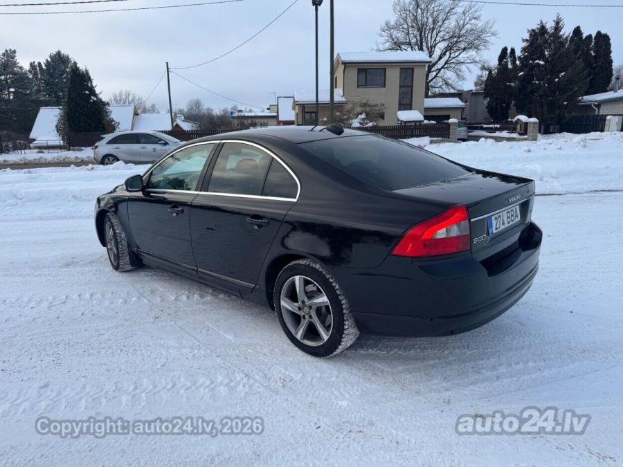 Melns Volvo S80 2008 Rakvere, ar dzinēja tilpumu 2.40 L un nobraukumu 352 tūkst. km par 5200 €, foto 9 vietnē AUTOMOTO.COM.LV