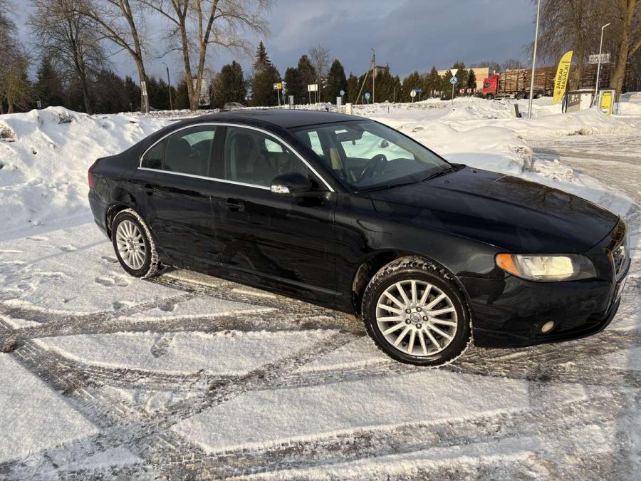 Melns Volvo S80 2008 Širvintos, ar dzinēja tilpumu 2.40 L un nobraukumu 438 tūkst. km par 2850 €, foto 2 vietnē AUTOMOTO.COM.LV