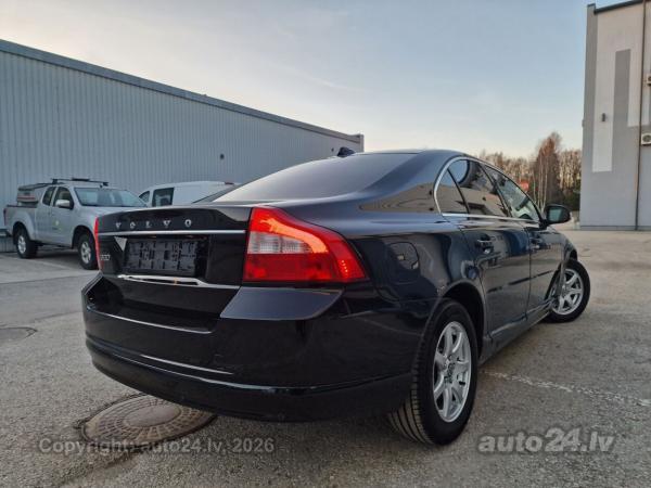 Melns Volvo S80 2008 Tartu, ar dzinēja tilpumu 2.40 L un nobraukumu 273 tūkst. km par 6290 €, foto 10 vietnē AUTOMOTO.COM.LV