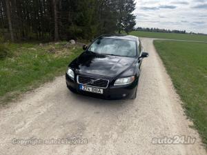 Melns Volvo S80 2008 Rakvere, ar dzinēja tilpumu 2.40 L un nobraukumu 354 tūkst. km par 4399 €, foto  vietnē AUTOMOTO.COM.LV