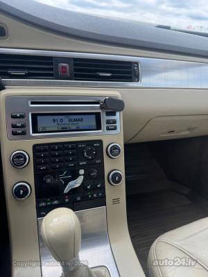 Black Volvo S80 2008 in Rakvere, with an engine capacity of 2.40 L and mileage of 354 thousand km for 4399 €, photo 8 on AUTOMOTO.COM.LV