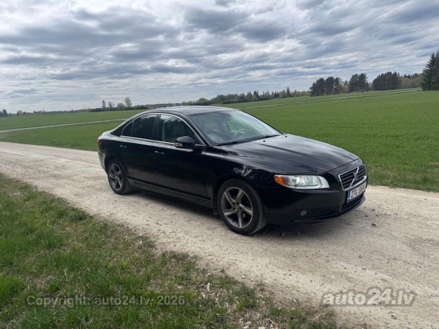 Black Volvo S80 2008 in Rakvere, with an engine capacity of 2.40 L and mileage of 354 thousand km for 4399 €, photo 15 on AUTOMOTO.COM.LV