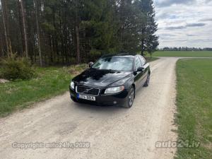 Black Volvo S80 2008 in Rakvere, with an engine capacity of 2.40 L and mileage of 354 thousand km for 4399 €, photo 16 on AUTOMOTO.COM.LV