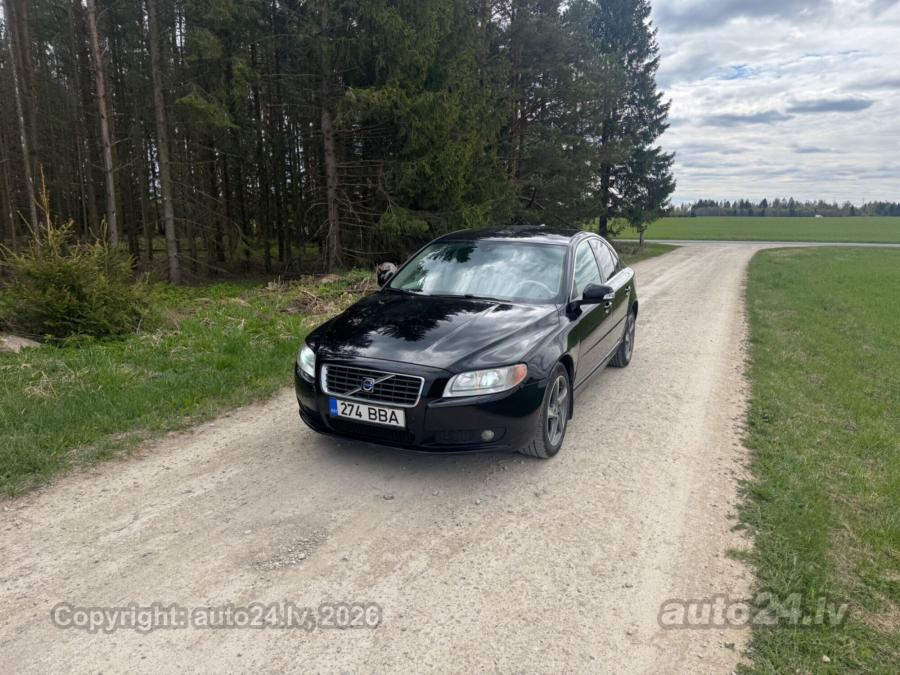 Black Volvo S80 2008 in Rakvere, with an engine capacity of 2.40 L and mileage of 354 thousand km for 4399 €, photo 16 on AUTOMOTO.COM.LV