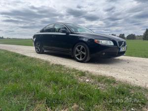 Black Volvo S80 2008 in Rakvere, with an engine capacity of 2.40 L and mileage of 354 thousand km for 4399 €, photo 18 on AUTOMOTO.COM.LV