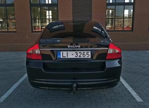 Black Volvo S80 2008 in Riga, with an engine capacity of 2.40 L and mileage of 299 thousand km for 5490 €, photo 5 on AUTOMOTO.COM.LV