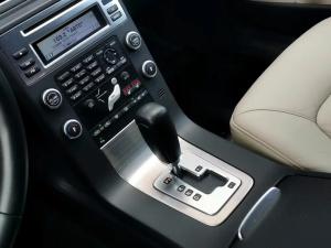 Black Volvo S80 2008 in Riga, with an engine capacity of 2.40 L and mileage of 299 thousand km for 5490 €, photo 24 on AUTOMOTO.COM.LV