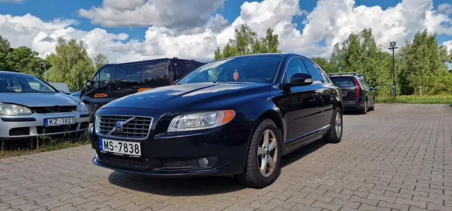 Черный Вольво С80 2008 в Валмиера, объемом двигателя 2.50 л и пробегом 357 тыс. км за 3600 €, фото 7 на AUTOMOTO.COM.LV