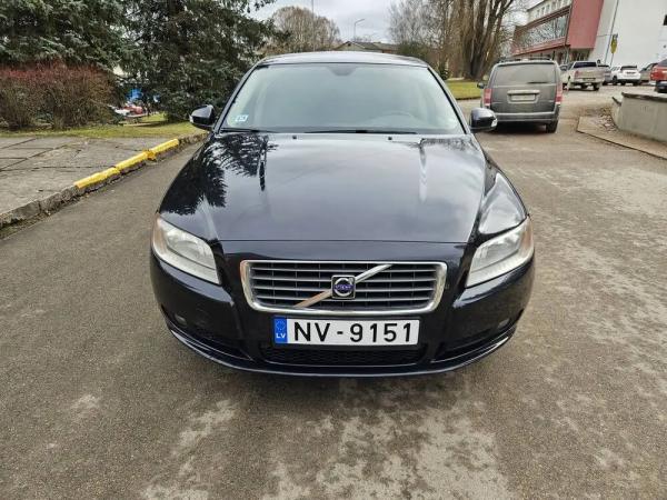 Black Volvo S80 2008 in Jekabpils, with an engine capacity of 2.40 L and mileage of 510 thousand km for 4490 €, photo 2 on AUTOMOTO.COM.LV