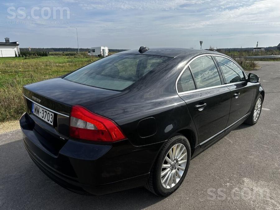 Melns Volvo S80 2008 Rīga, ar dzinēja tilpumu 2.40 L un nobraukumu 322 tūkst. km par 3450 €, foto 4 vietnē AUTOMOTO.COM.LV